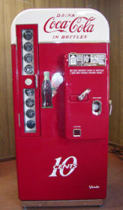 Vendo 81 Soda Coke Machine Vintage Retro BITW
